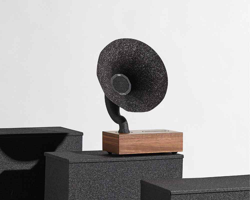 Acoustic Smartphone Amplifier – Mocha – Wooden Amsterdam